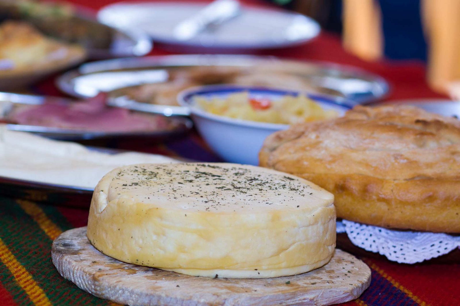 Kolasin: Misko's Cheese Farm | TOURISM IN VILLAGES